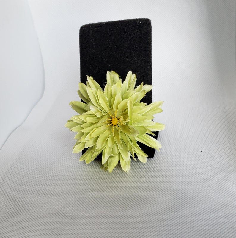 Light Green Filler Hair Flower – Goodnitedoll